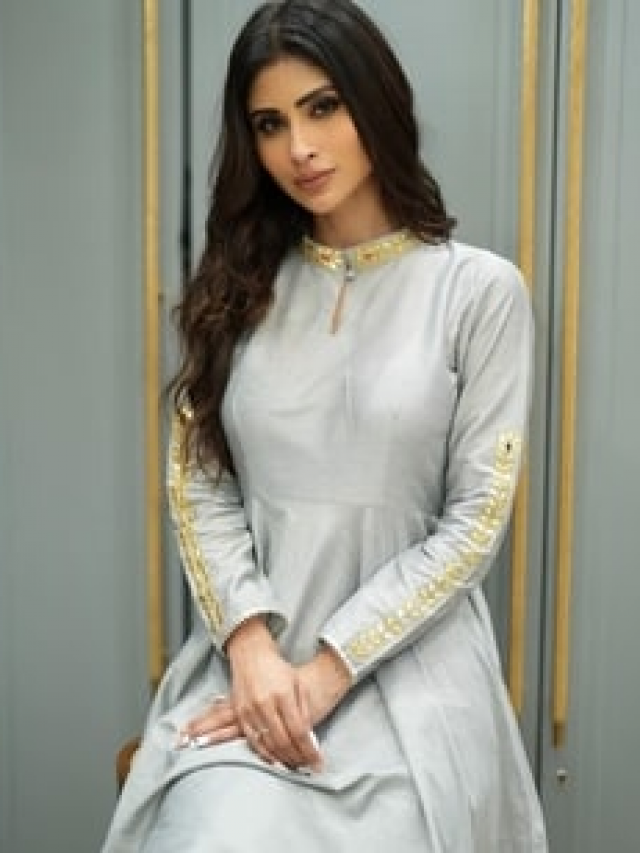 Mouni Roy is elegance personified in ₹5k grey gotapatti suit – Zoom News