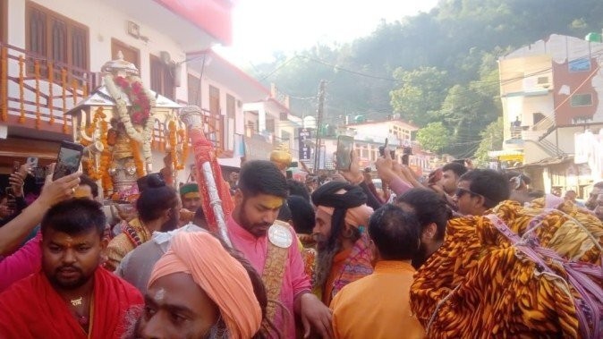 Baba Kedar's doli will reach Kedarnath today, the doors will open tomorrow