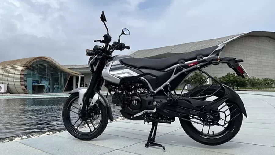 Bajaj Freedom 125: World's first CNG bike Freedom-125 launched, priced ...