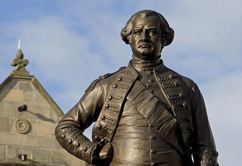 Thousands demand removal of 'Clive of India' statue in UK's Shrewsbury