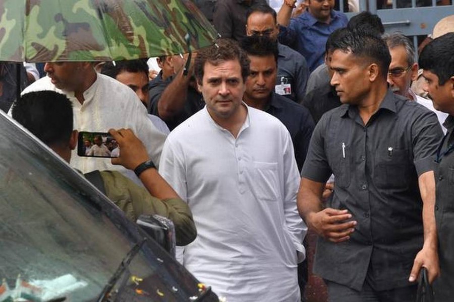 Congress begins search for chief