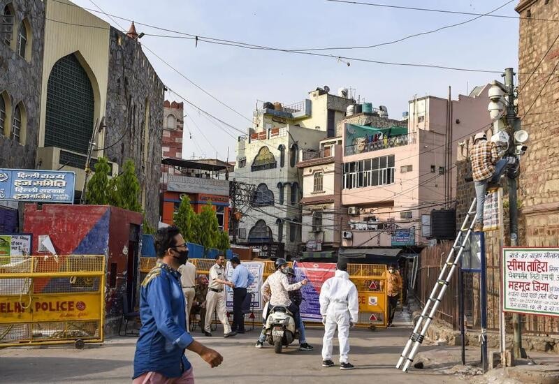 67 areas in Delhi de-contained, total number of containment zones at 242