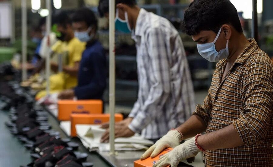 Delhi government increased the minimum wage of laborers