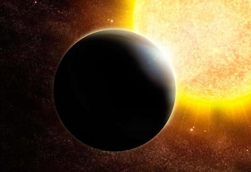 Scientists say newfound 'strange' exoplanet may be a gas giant that ...