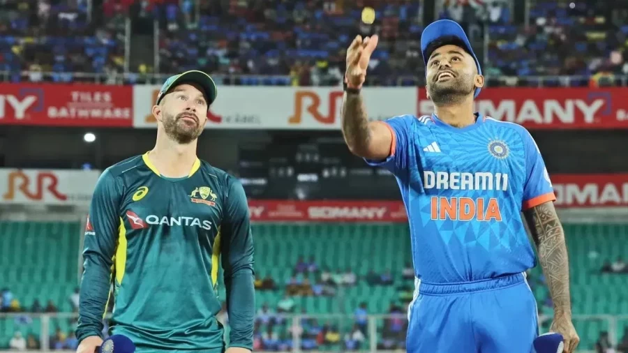 IND vs AUS: Australia won the toss and chose to bowl - India has a ...