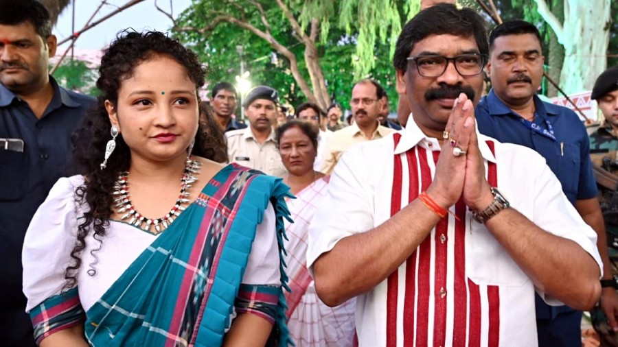 Jharkhand Political Crisis: Will Kalpana Soren become the new CM of ...