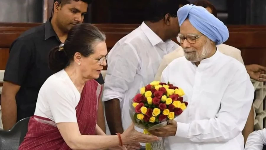 Sonia Gandhi pays tribute to Manmohan Singh | Manmohan Singh