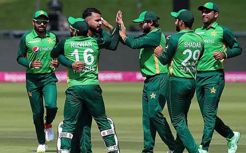 Pakistan fast bowler Naseem Shah take 5 wickets against new zealand ...