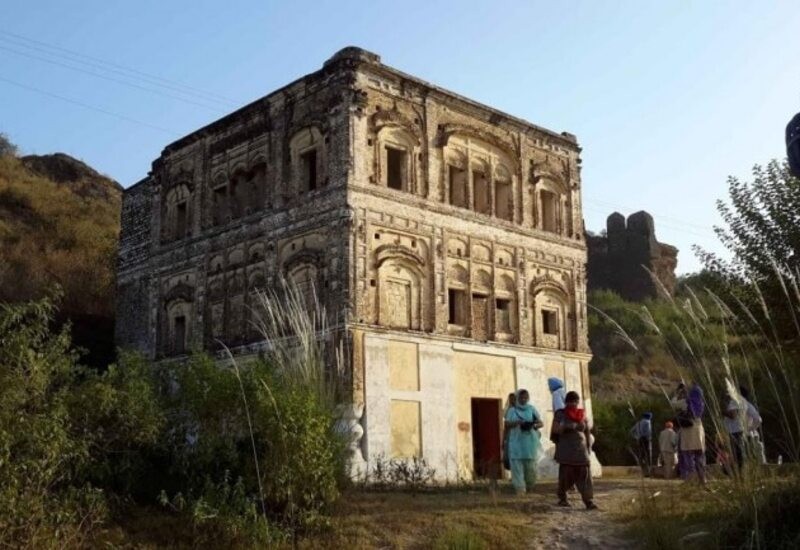 Pakistan opens historic Gurdwara 72 years after Partition