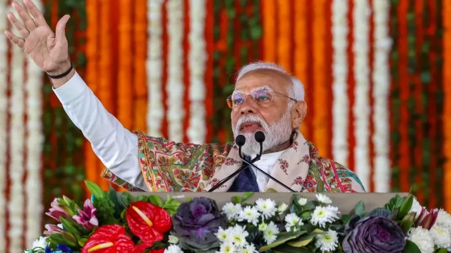 PM Modi News: PM Modi's grand tour from Ahmedabad to Varanasi today ...