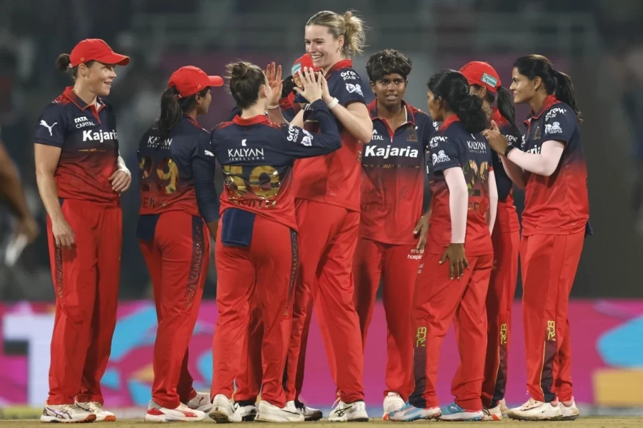 WPL 2026: RCB Beats MI, De Klerk's Last-Ball Heroics