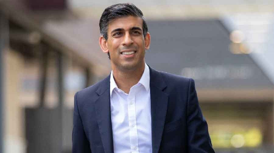 UK New PM: Rishi Sunak is leading the race to become Britain's PM ...