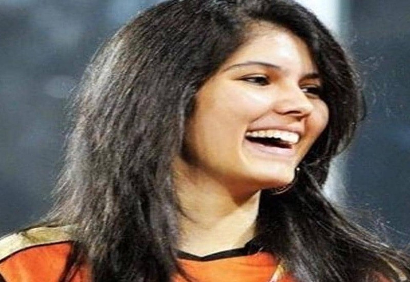 Rashid Khan took the wicket ... and this 'mystery girl' rose up, know ...