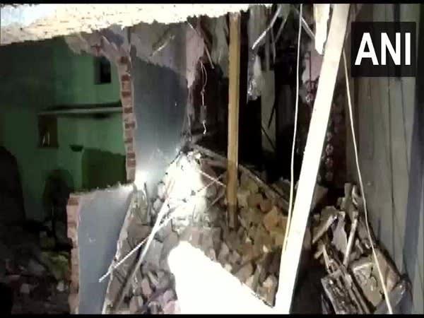 Building collapses during birthday celebration in Agra; 2 killed, 15 ...