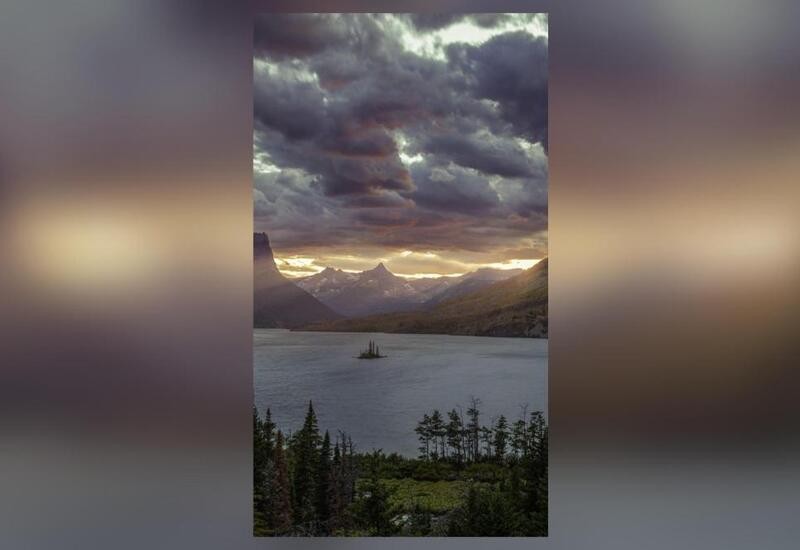 Android users complain an image is crashing phones when used as wallpaper